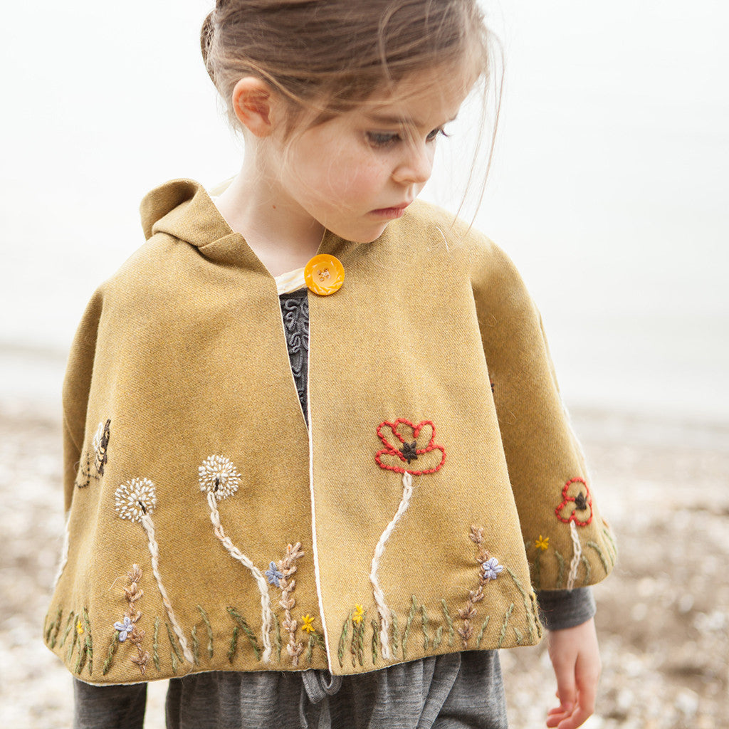 Traveller Cape - Child ~ gender neutral + reversible – Twig + Tale